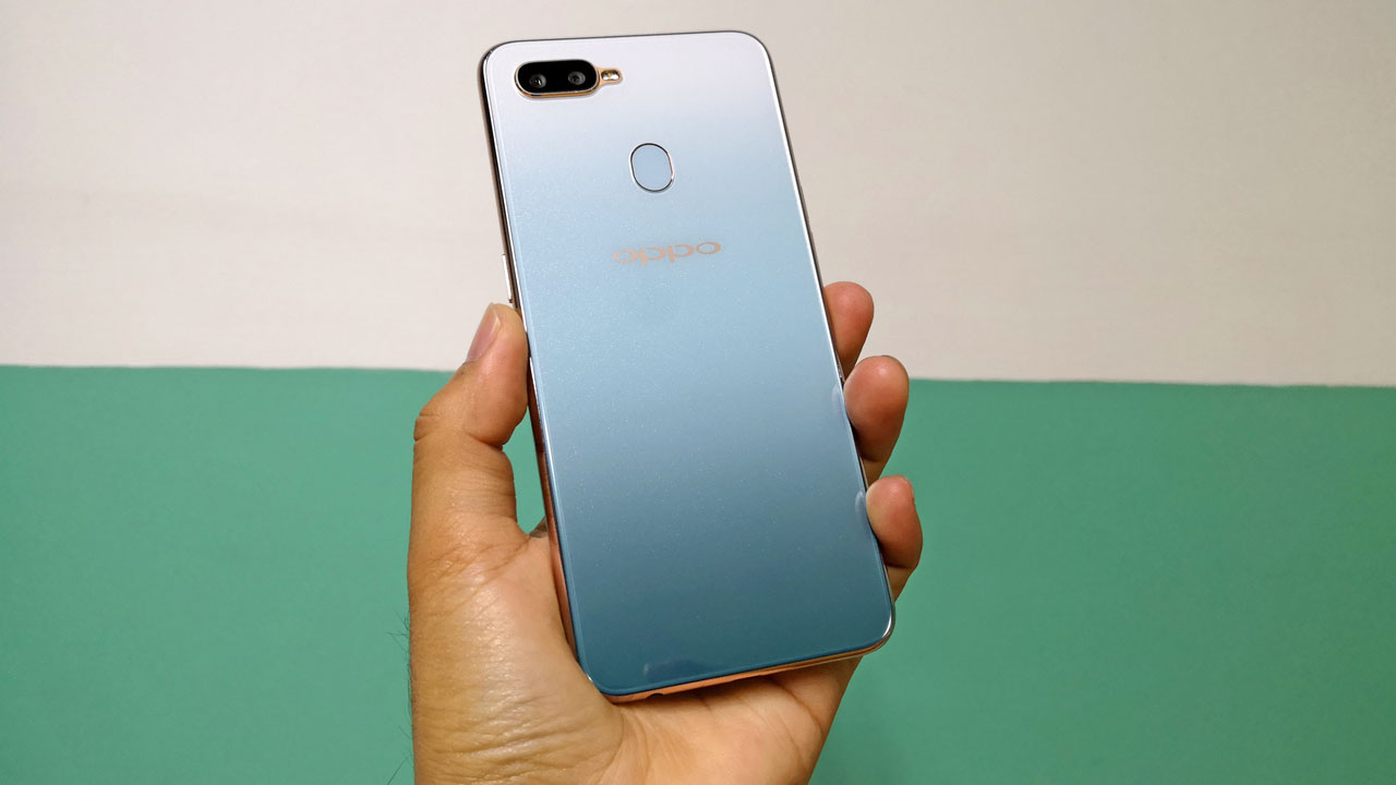Hands on with the OPPO F9 Jade Green: I love the pastel theme with gold ...