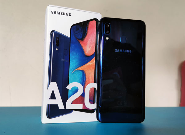Samsung Galaxy A20 Review: Affordable Smartphone with AMOLED Display ...