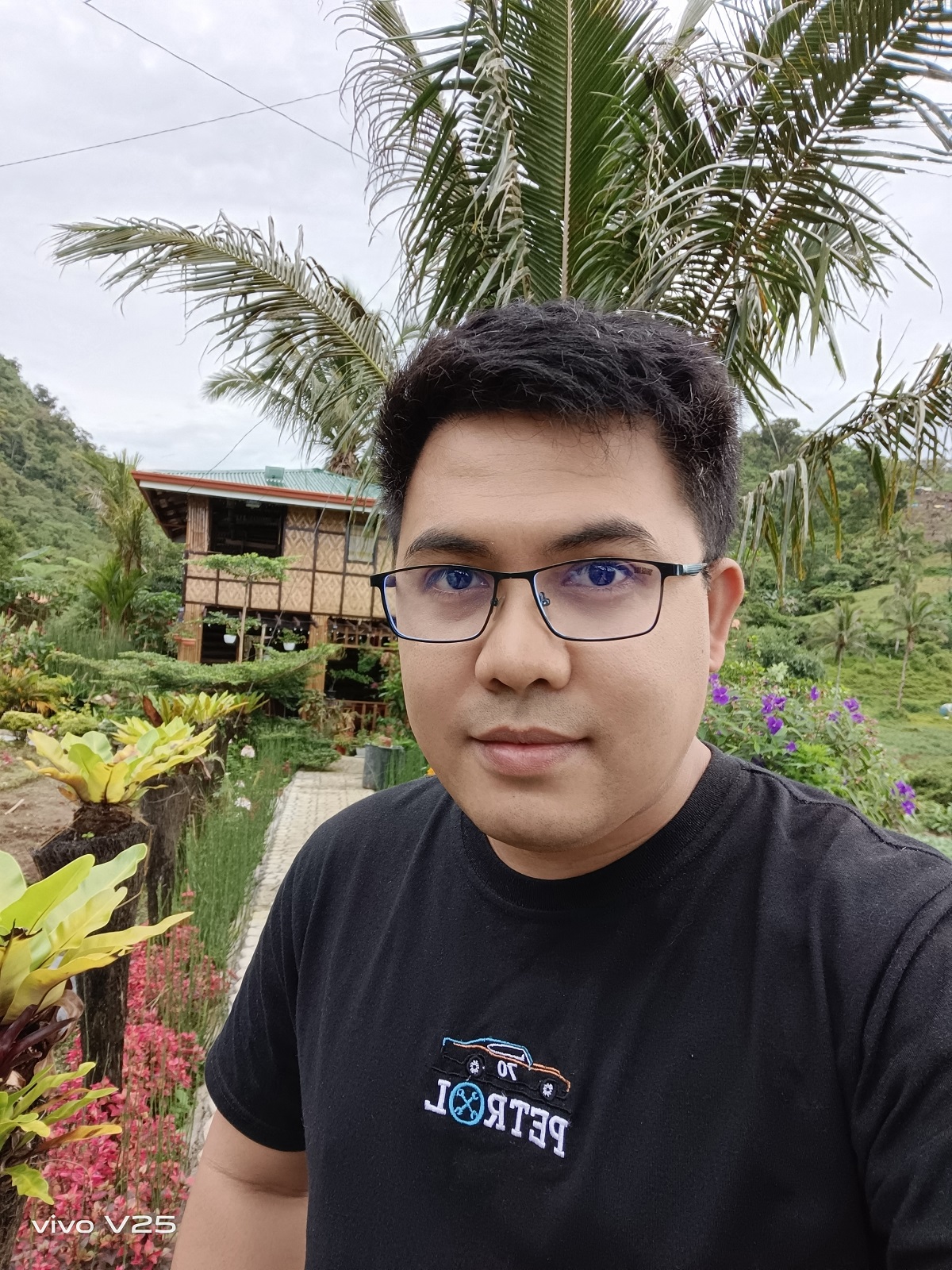 vivo V25 Unboxing and Hands–on Experience | Pinoy Techno Guide