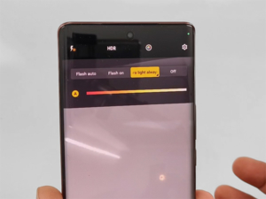 vivo V29 5G REVIEW: Impressive Display and Multi–color Aura Light for ...