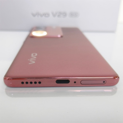 vivo V29 5G REVIEW: Impressive Display and Multi–color Aura Light for ...