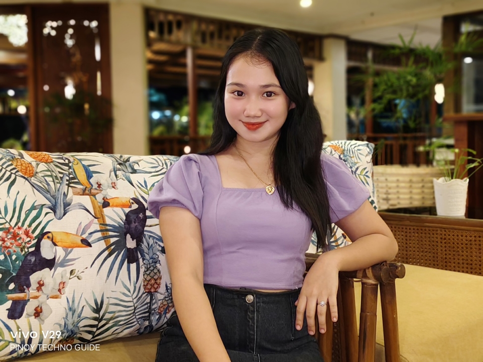 vivo V29 5G REVIEW: Impressive Display and Multi–color Aura Light for ...