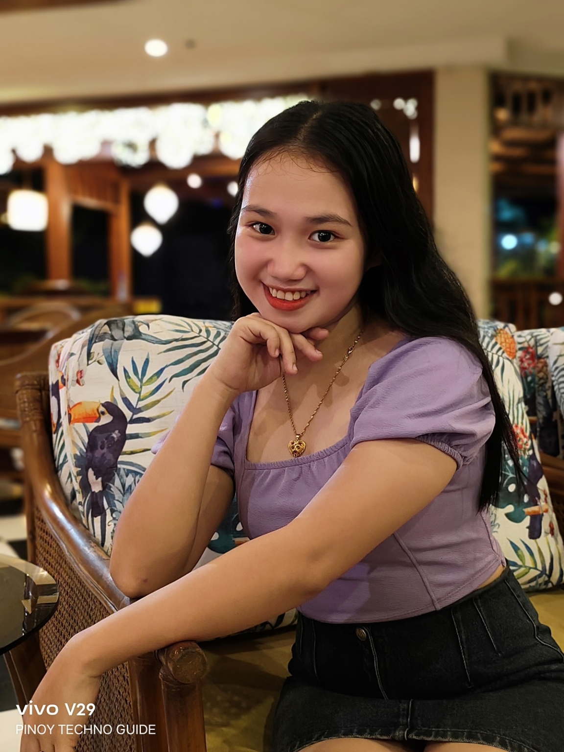 vivo V29 5G REVIEW: Impressive Display and Multi–color Aura Light for ...