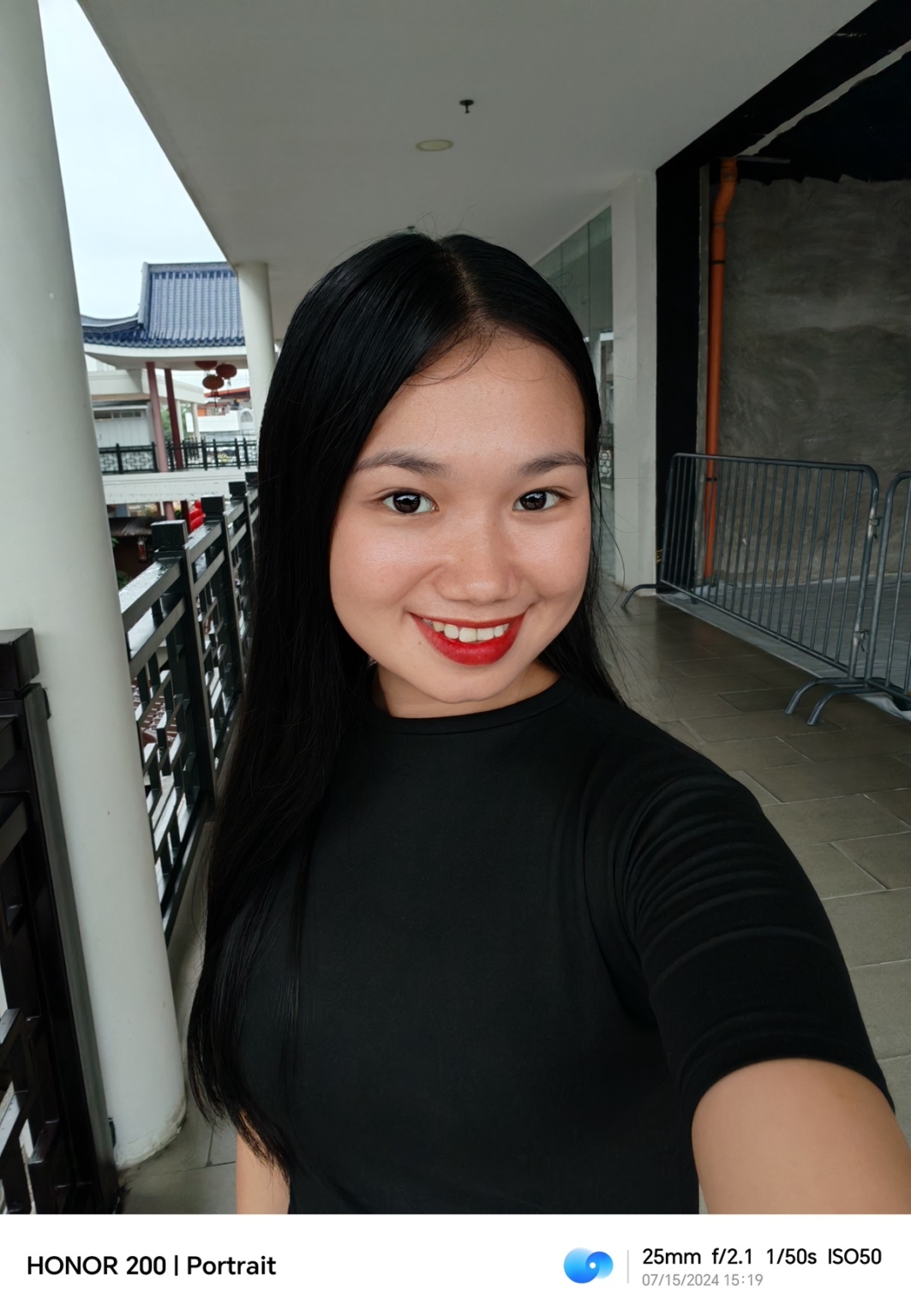 HONOR 200 REVIEW – Compact Portrait Master with Long–lasting Battery ...