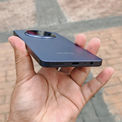 realme 13 5G REVIEW: Reliable Midrange Gaming Phone with Long–lasting ...